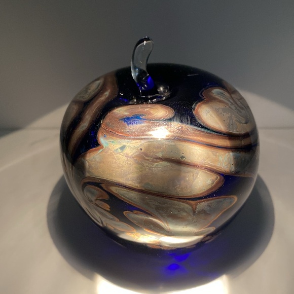 Art | 1994 Tom Borg Cobalt Blue W Gold Shimmer Iridescent Art Glass Paperweight | Poshmark